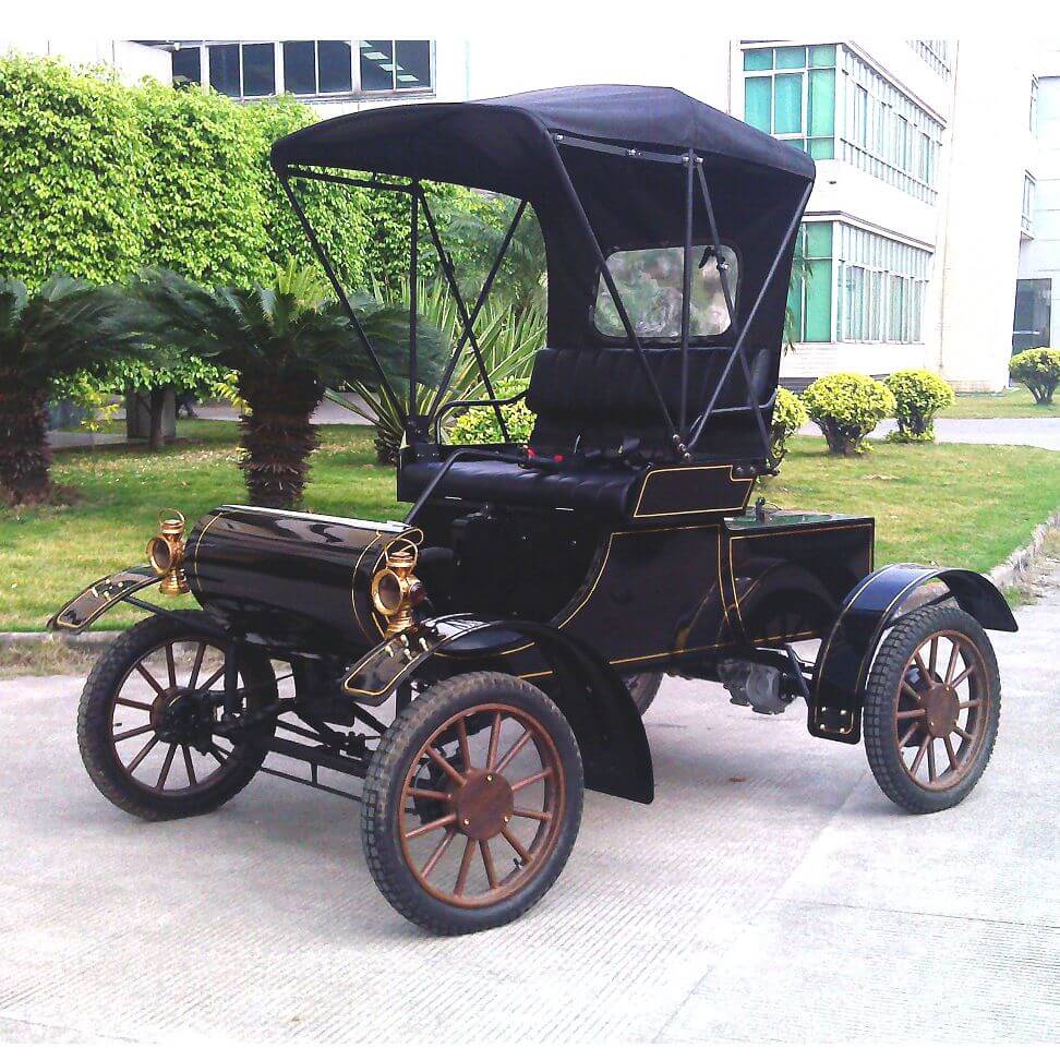 Curved dash oldsmobile renewed and ready for sell